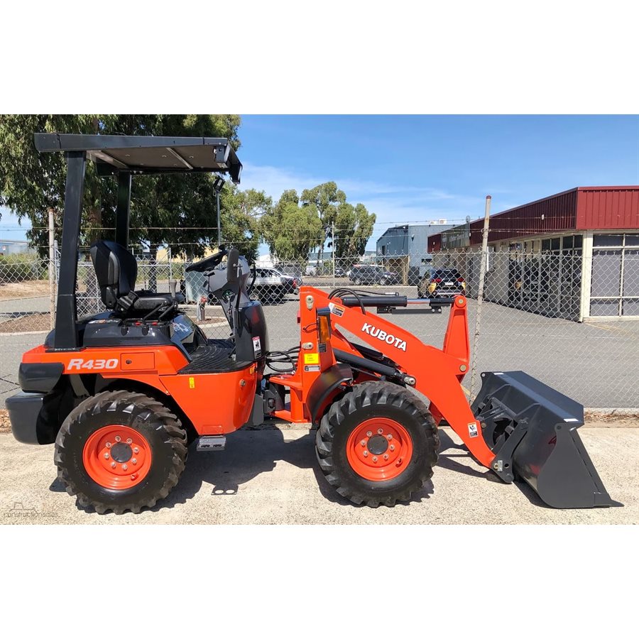 CHARGEUR SUR ROUES KUBOTA R430